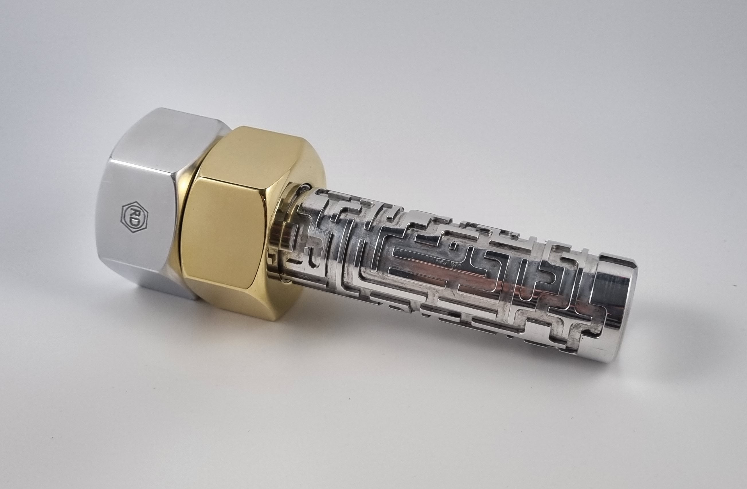 Maze Bolt Mechanical Puzzle by Roger D. | EurekaPuzzles